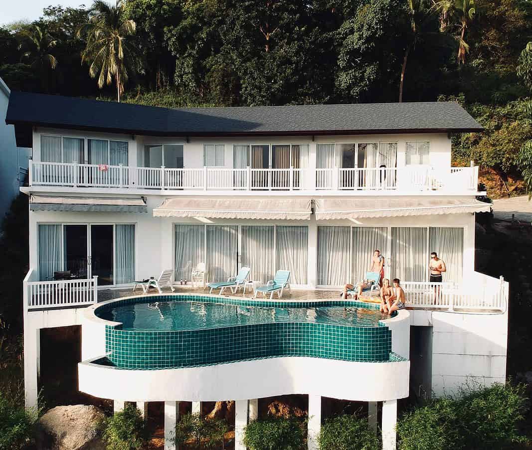 A Guide to Renting a Holiday Home - Travel Dudes