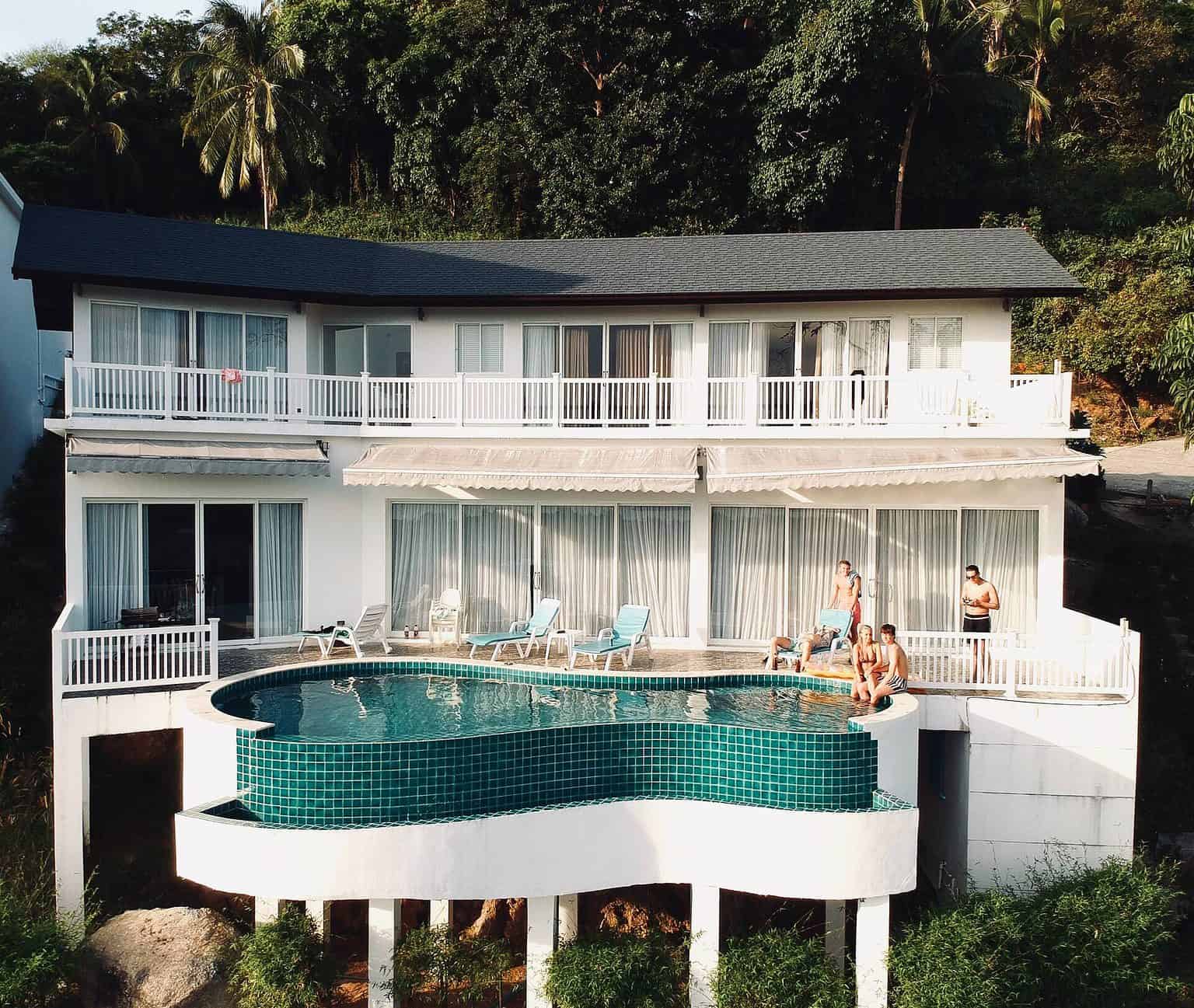 A Guide to Renting a Holiday Home - Travel Dudes