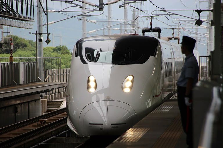 The Complete Guide to Experiencing the Shinkansen High-Speed Trains in ...