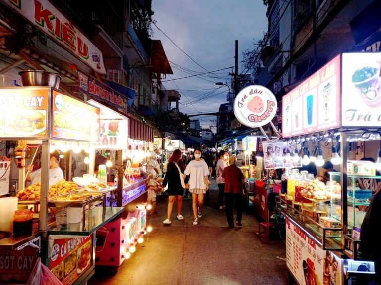 Top 10 Best Street Food In Ho Chi Minh City - Travel Dudes