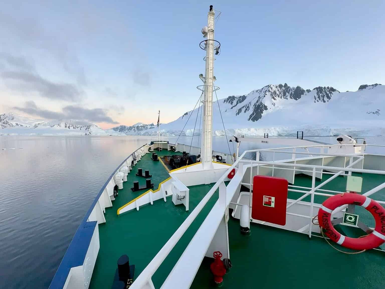 How to Plan a Trip to Antarctica - Travel Dudes